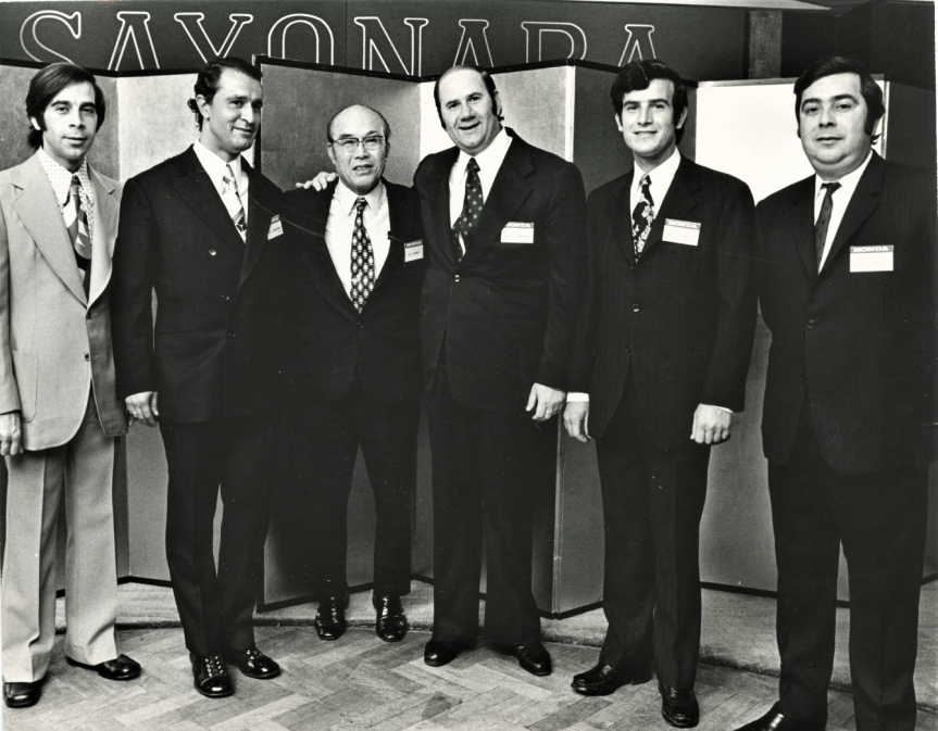 About Us - Saracakis